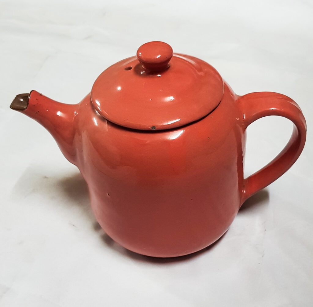 Red TeaPot – Folk Nepal